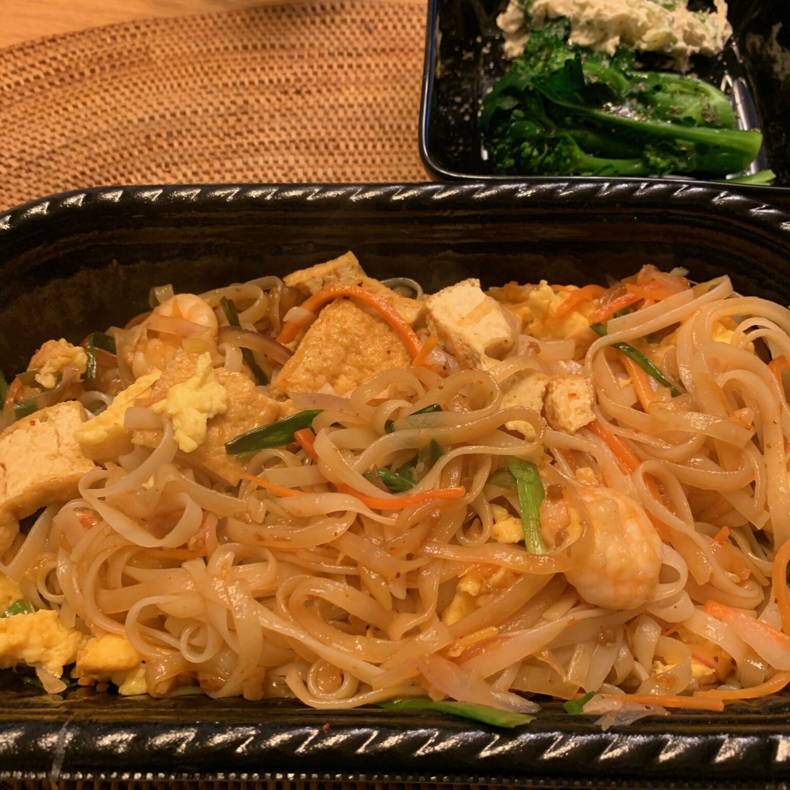 具だくさんの海老パッタイと犬の入院・・・ Tabeko｜ひとり暮らしで毎日食べ過ぎ 2062